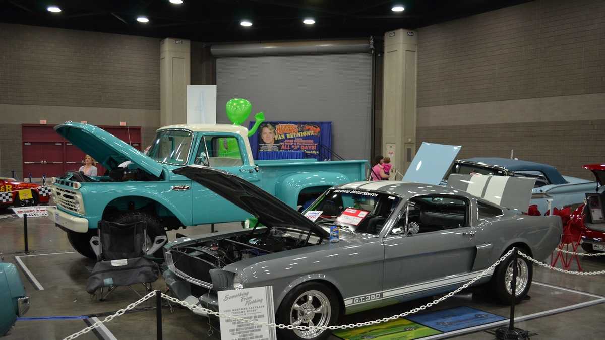 Images: 2013 Carl Casper's Custom Auto Show