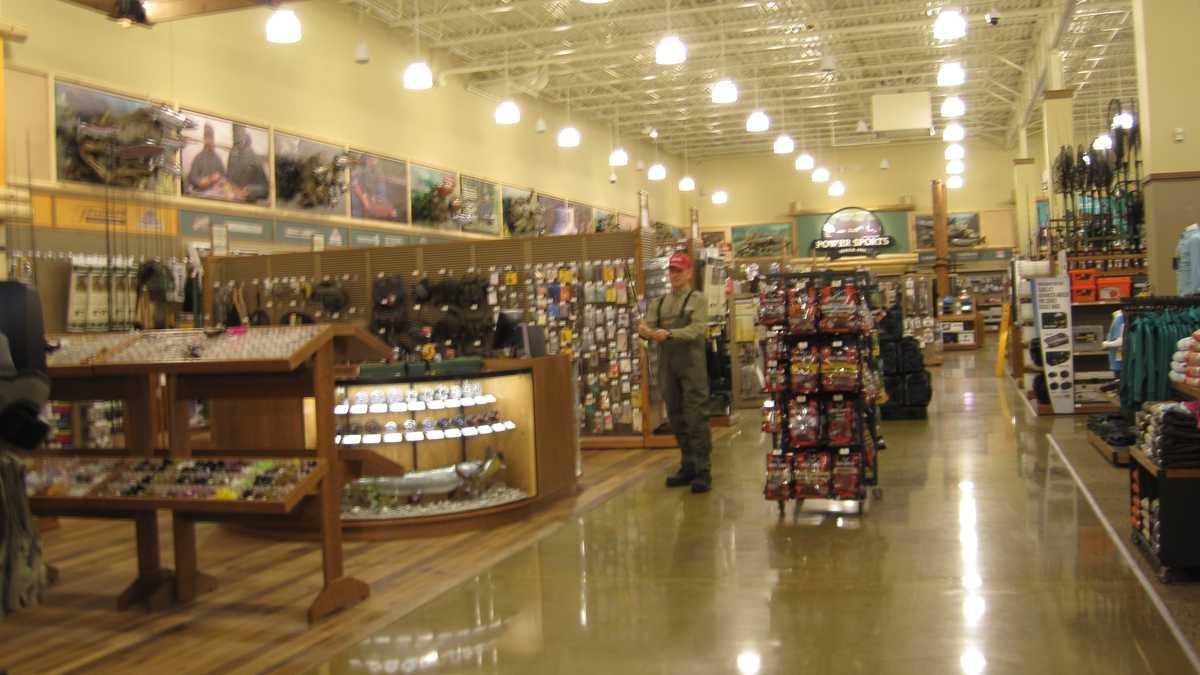 Images: Cabela's store opens today in Louisville