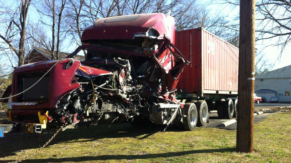 Images: Tractor-trailer runs off interstate