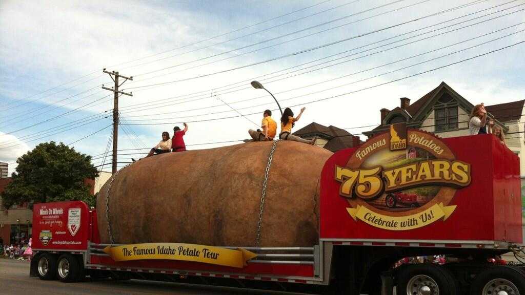 Pegasus Parade Floats