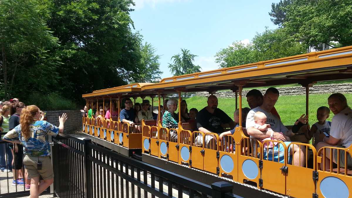 Louisville Zoo reopens train ride 4 years after crash