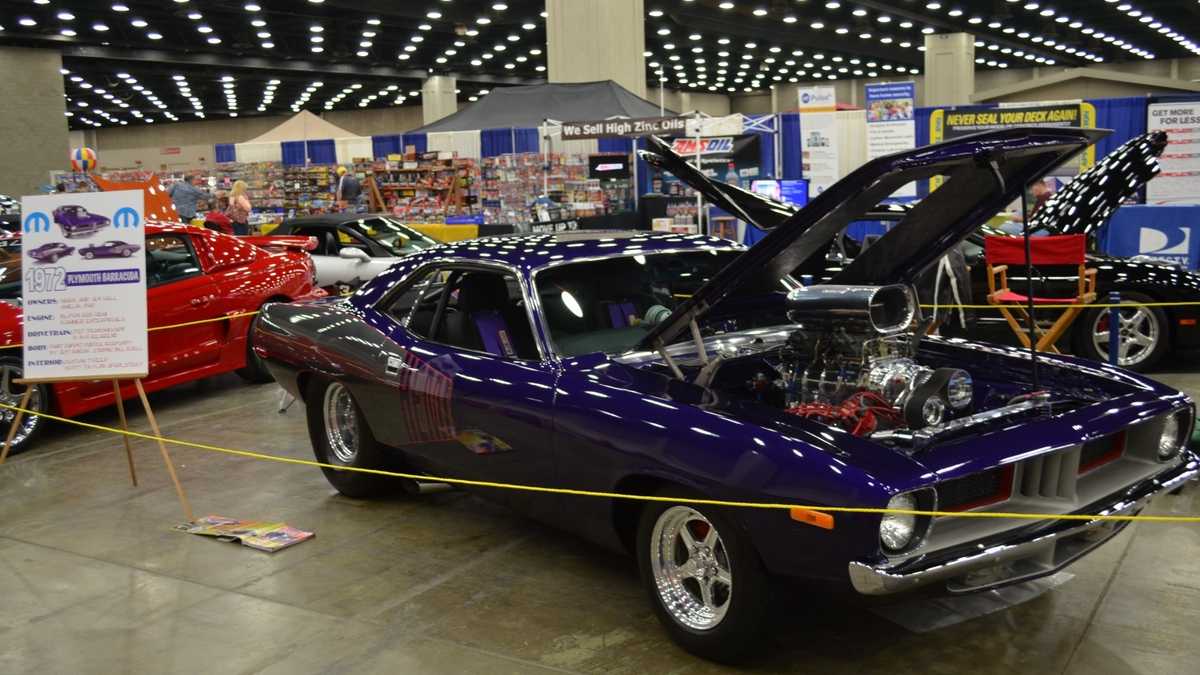 Images: 2014 Carl Casper Custom Car Show