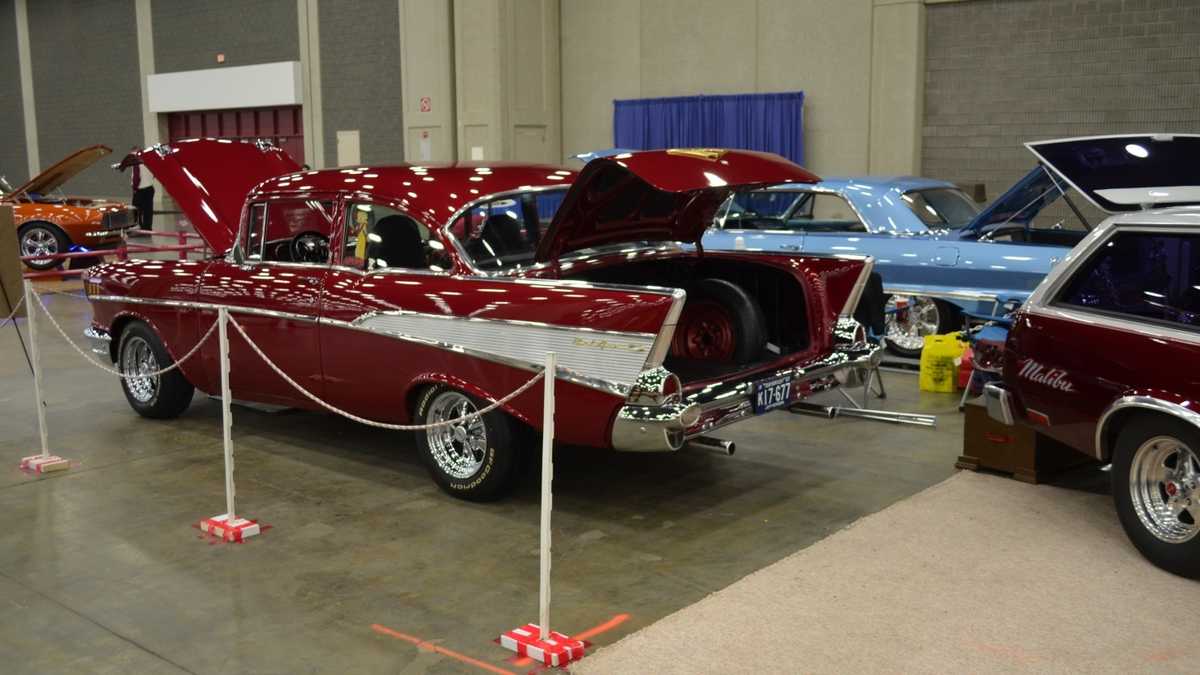 Images: 2014 Carl Casper Custom Car Show