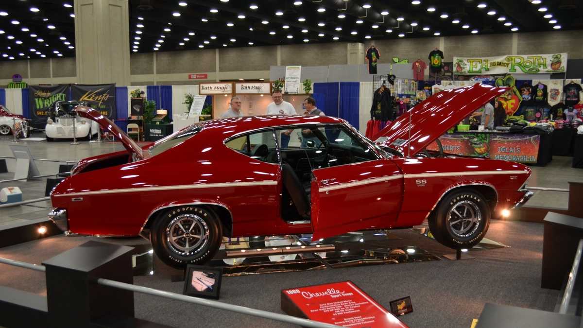 Images: 2014 Carl Casper Custom Car Show