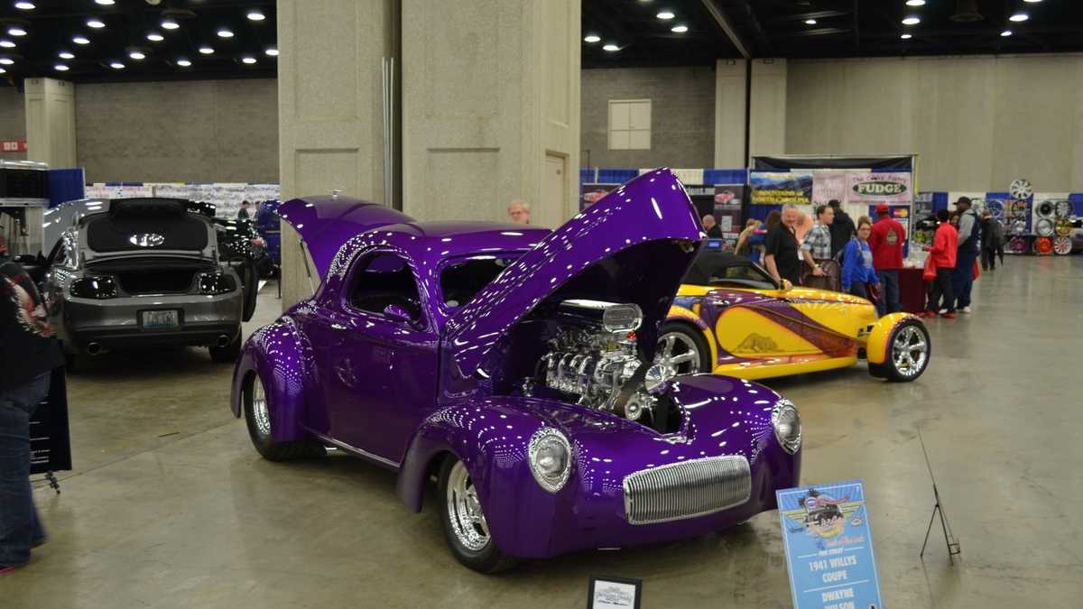 Images: 2014 Carl Casper Custom Car Show