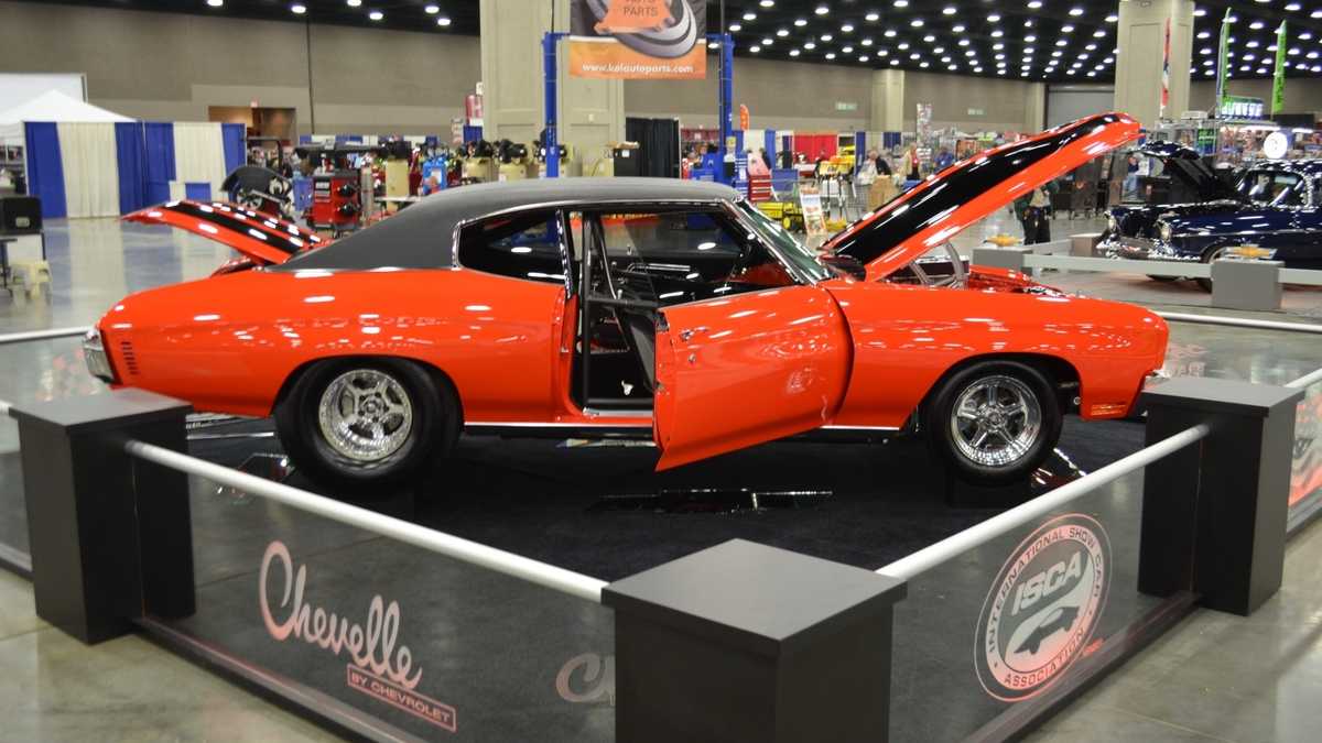 Images: 2014 Carl Casper Custom Car Show