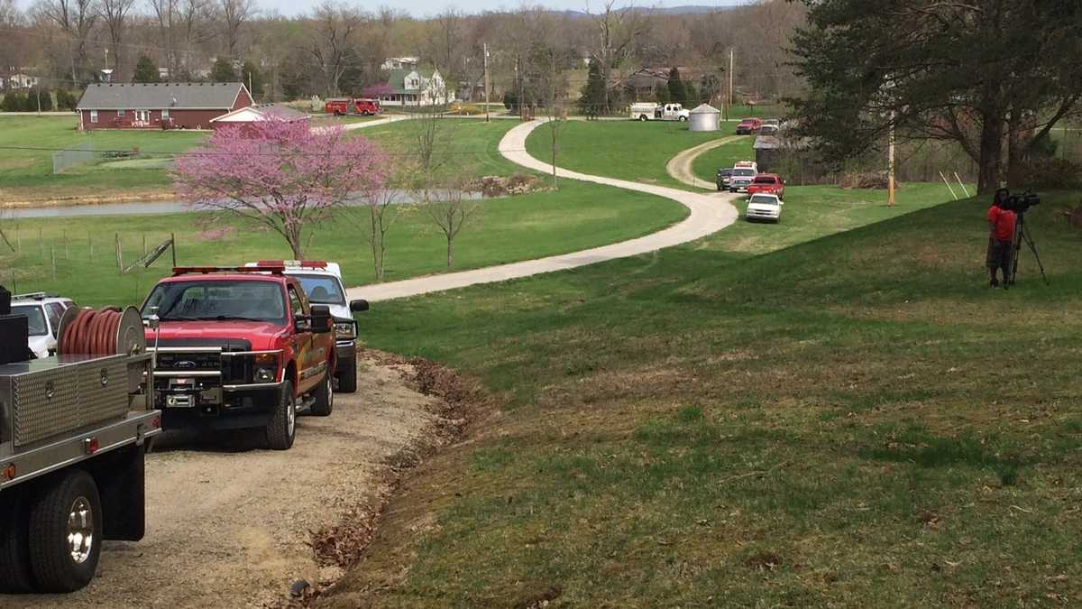 Images: Field fire breaks out in Bullitt County