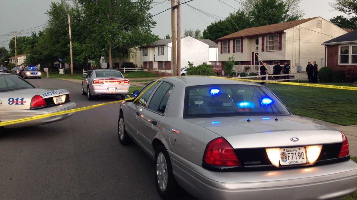 Man arrested following SWAT standoff