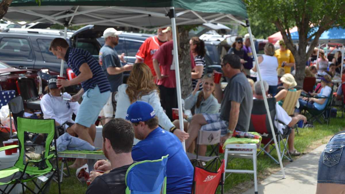 Images: Louisville baseball fans tailgate before College World Series ...