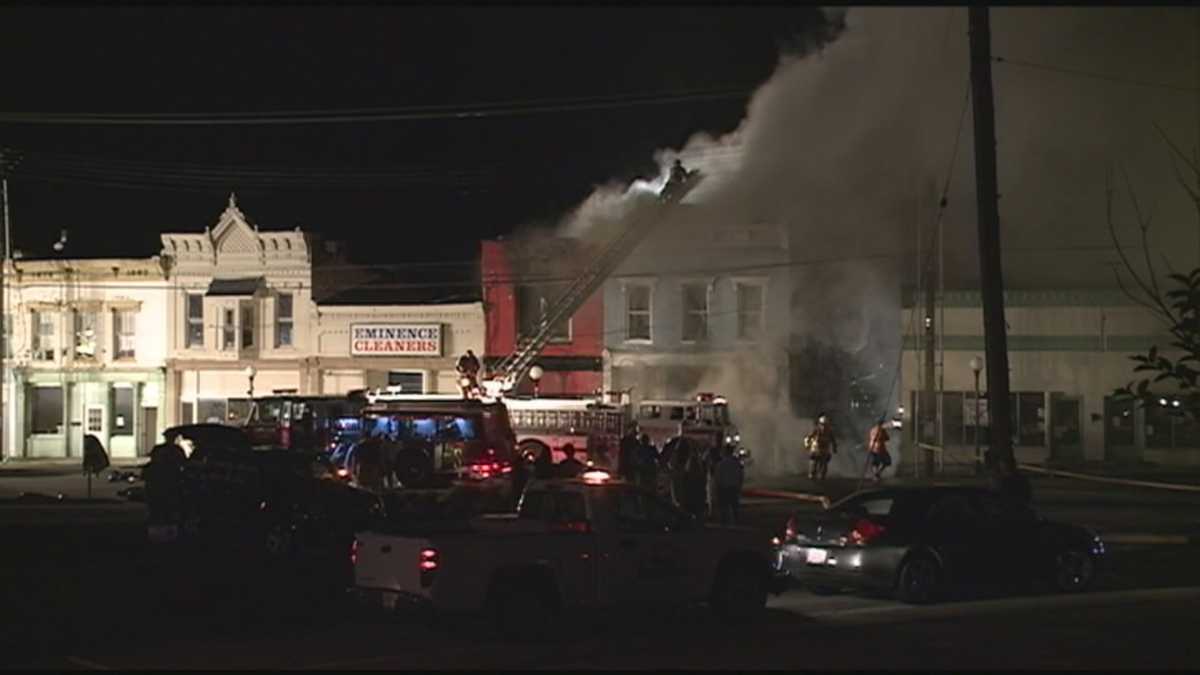 Firefighters hurt while battling blaze in Eminence