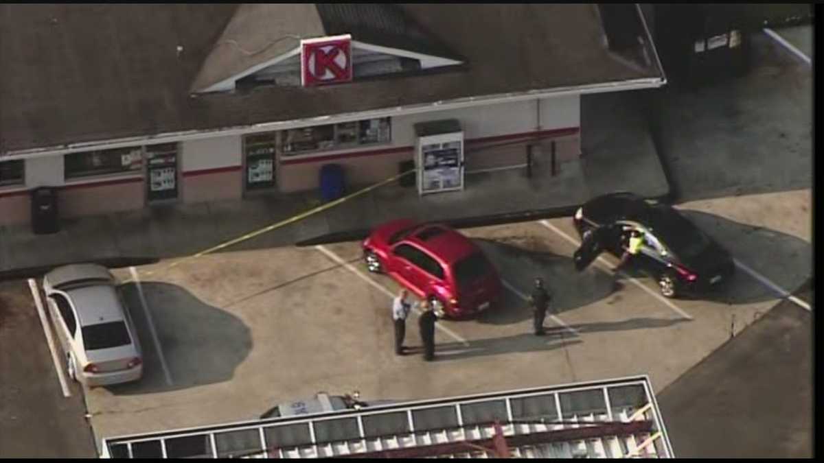 Images: Police search for suspect after Circle K robbery