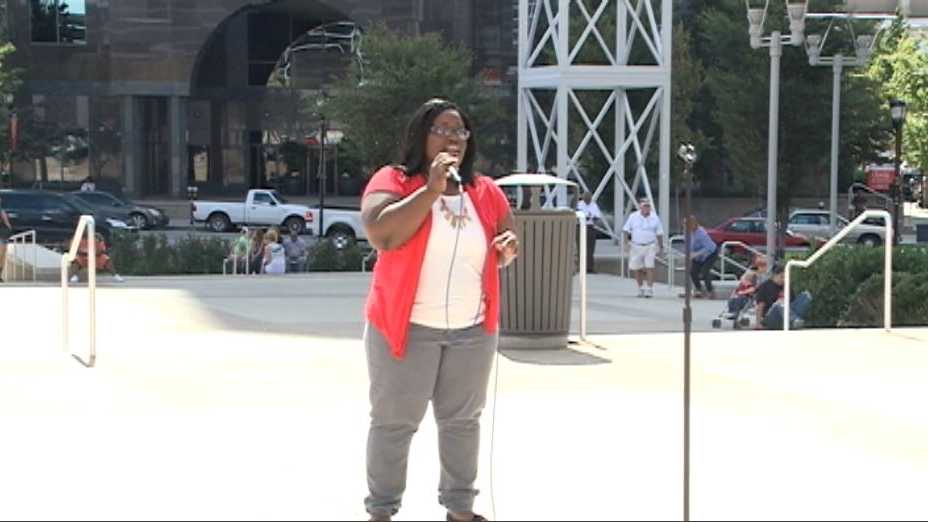 Singers compete to perform national anthem at NBA preseason game
