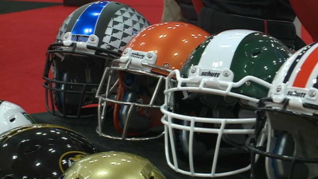 'Smart helmet' unveiled at football convention