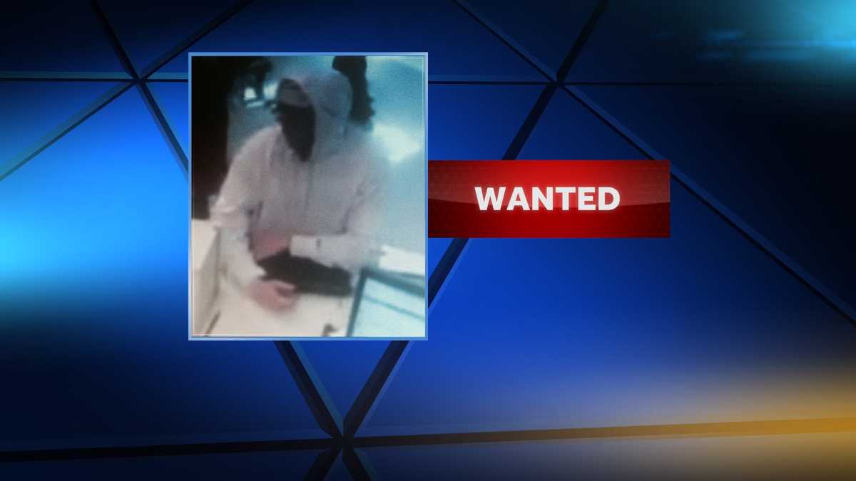 Scott County officials looking for bank robber