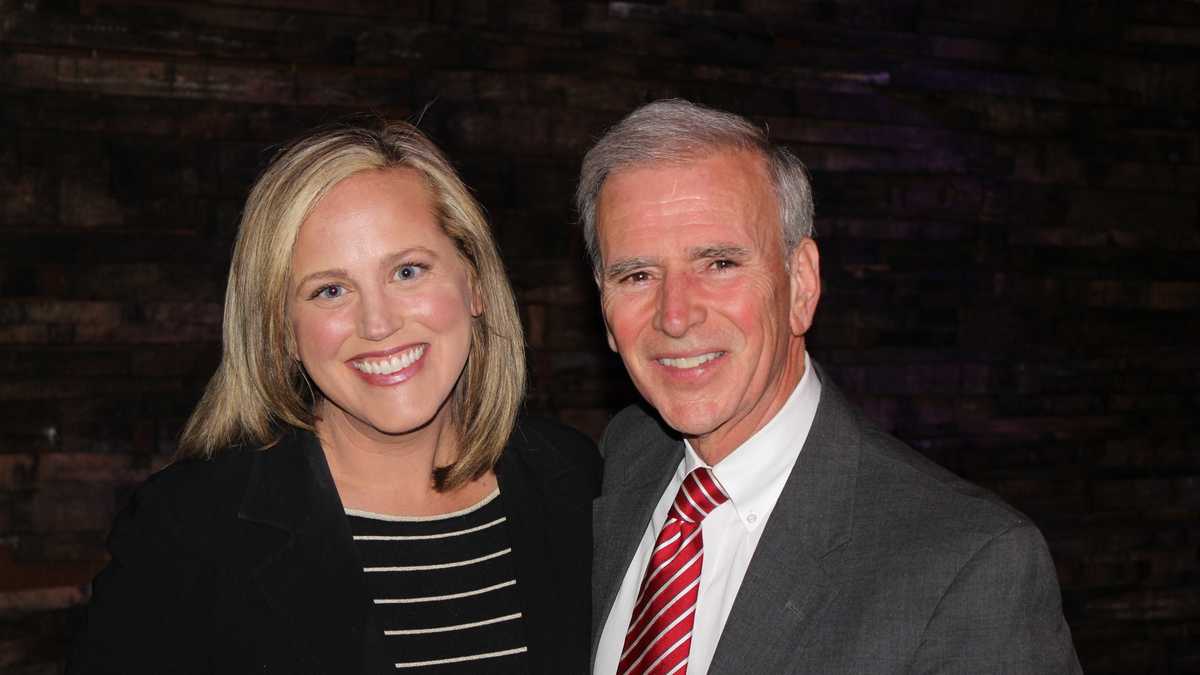 Images: WLKY Steve Burgin inducted into Kentucky Journalism Hall of Fame