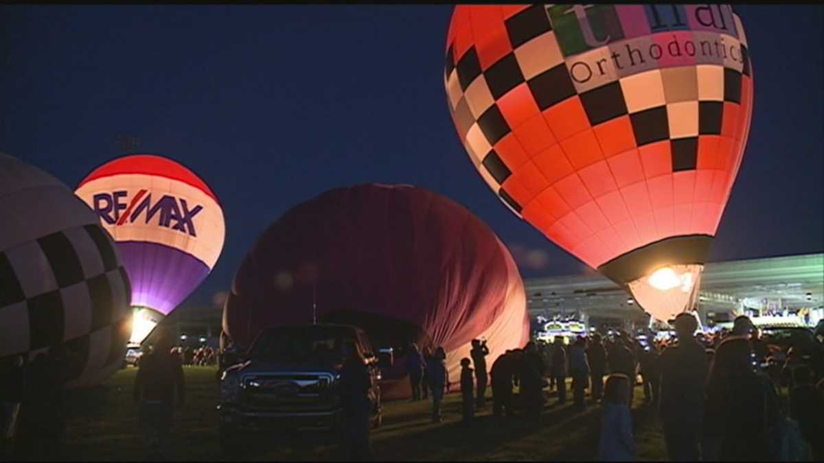 U S Bank Great Balloon Glow Sets Up At Kentucky Expo Center