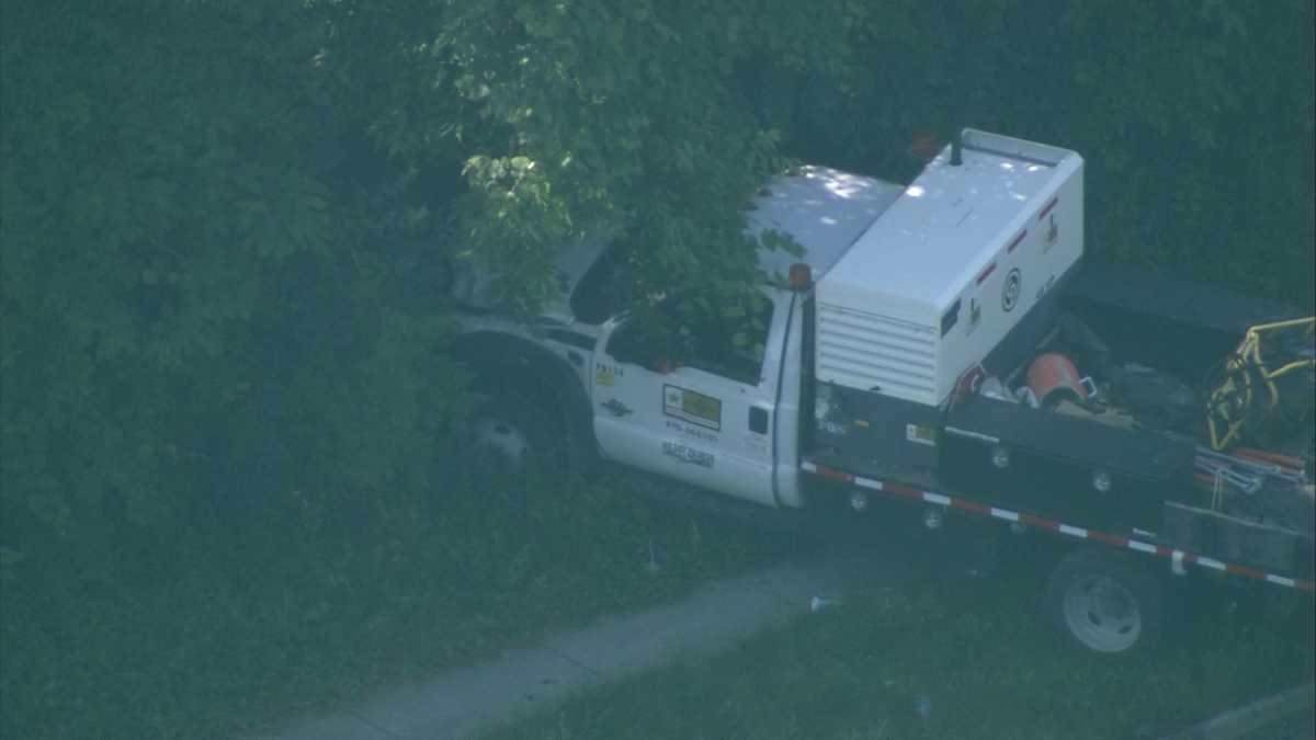 Images: Man killed in crash on Hurstbourne Parkway