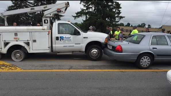 Woman driving bucket truck lead Lexington police on chase