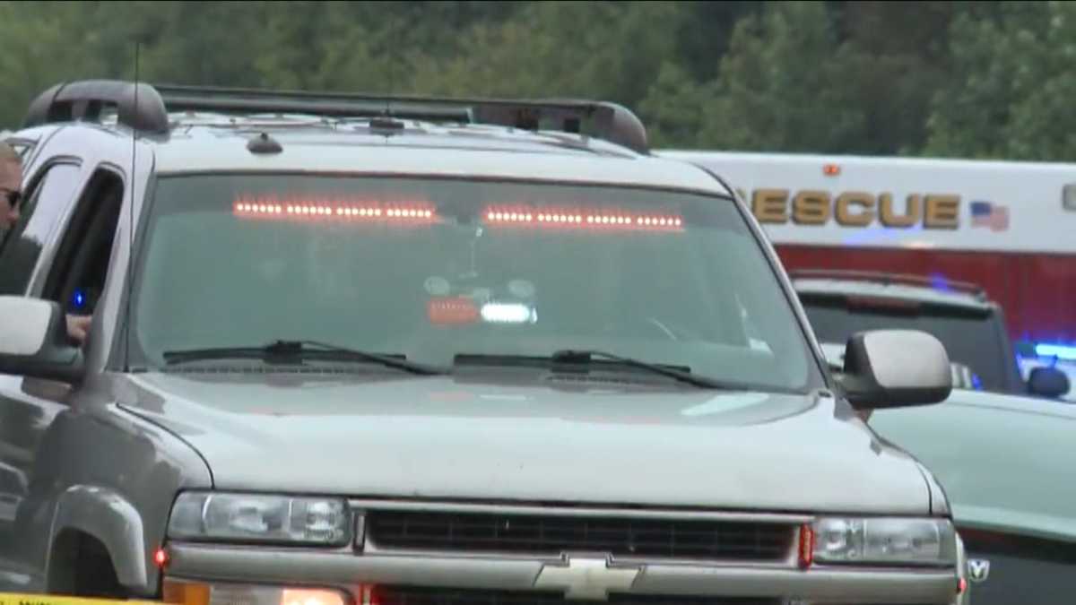 Images: Trooper killed in LaRue County crash