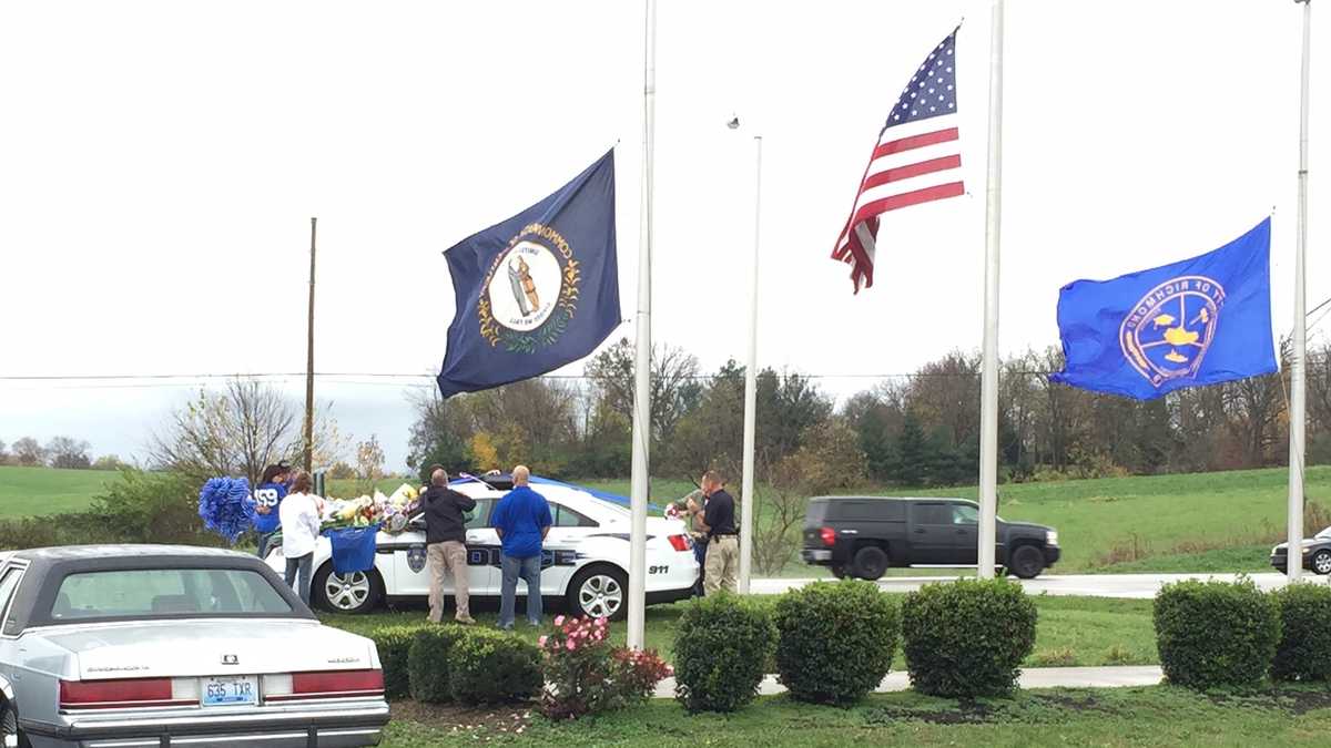 Images: Community rallies to support Officer Daniel Ellis