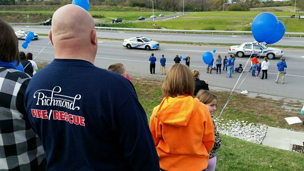 Images: Community rallies to support Officer Daniel Ellis