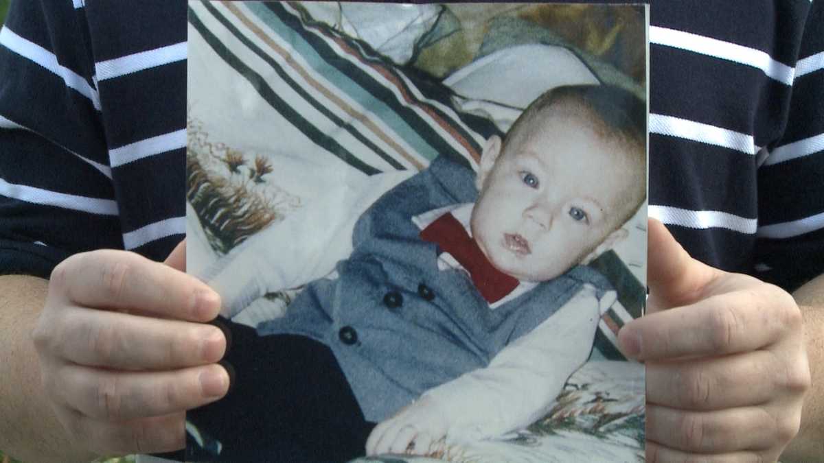Recognize this child? Man searching for missing photo albums