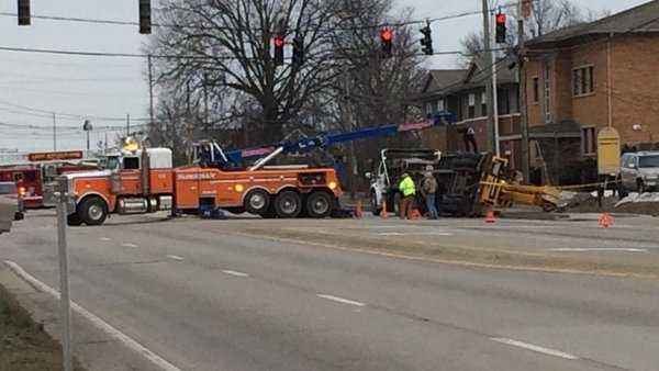 UPDATE: Crews determine vehicle didn't hit gas line
