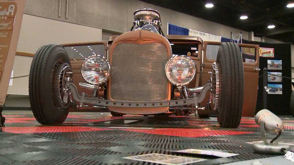 IMAGES: 53rd Annual Carl Casper Custom Auto Show