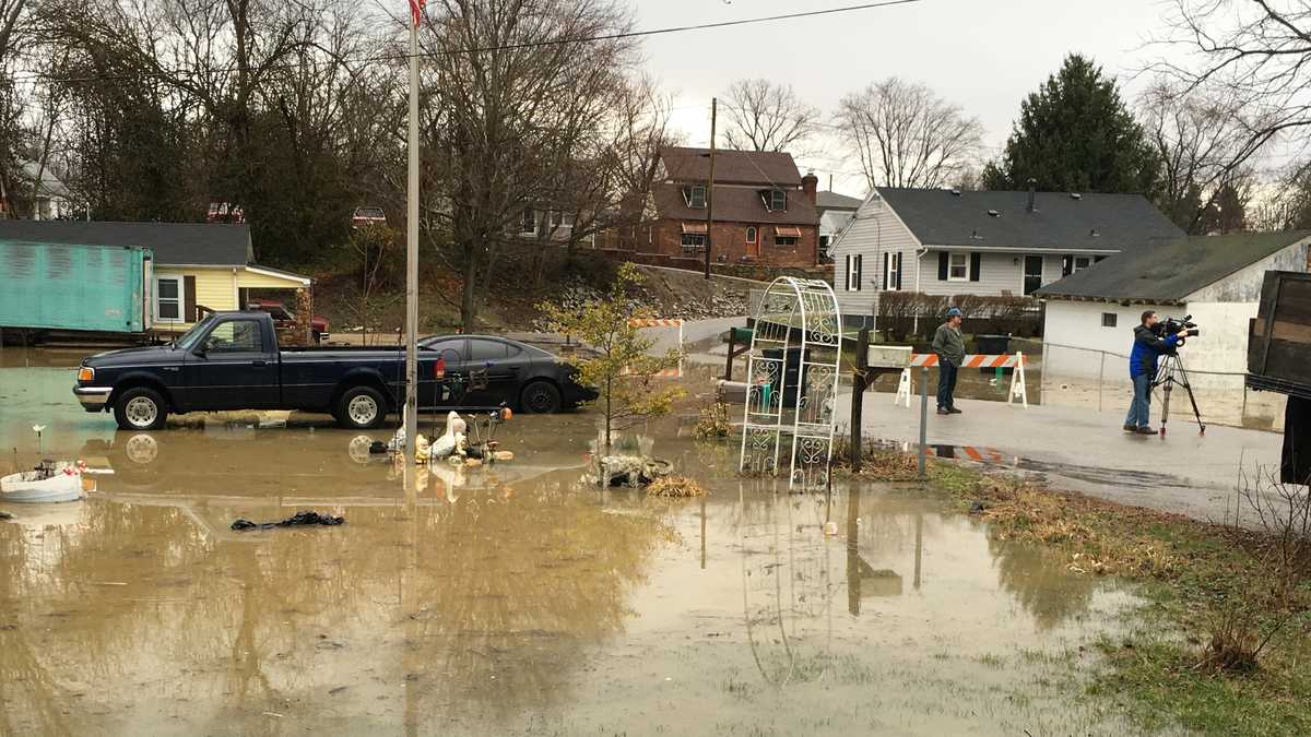 Images: Flooding in New Albany