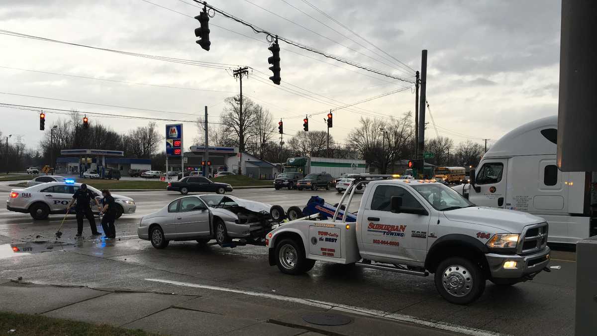 Pedestrian injured in crash involving JCPS bus on Cane Run Road