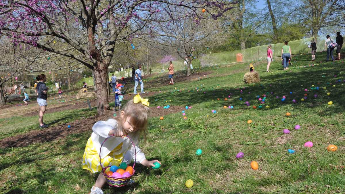 Louisville Zoo hosts an 'eggstravaganza' event