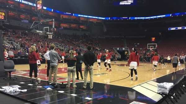 IMAGES: UofL women open NCAA tourney at KFC Yum! Center