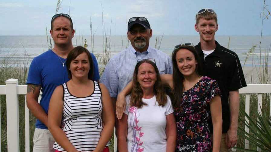 IMAGES: Stephanie and Justin Shults