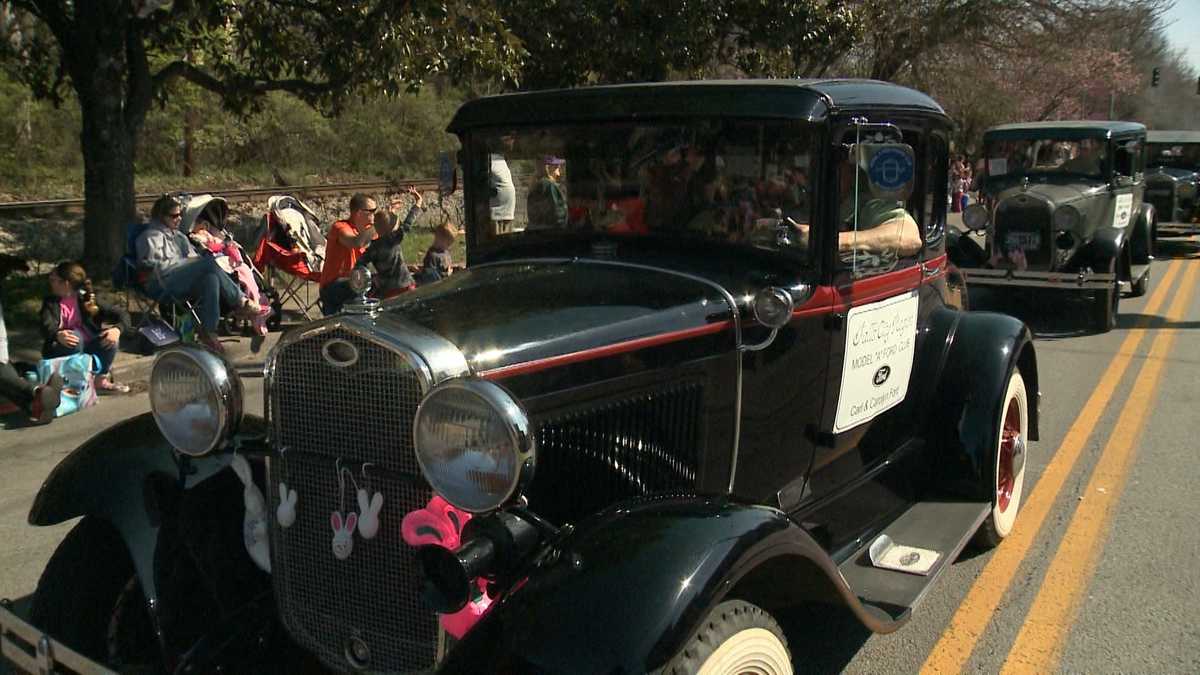 Photos: 2016 Easter Parade on Frankfort Avenue
