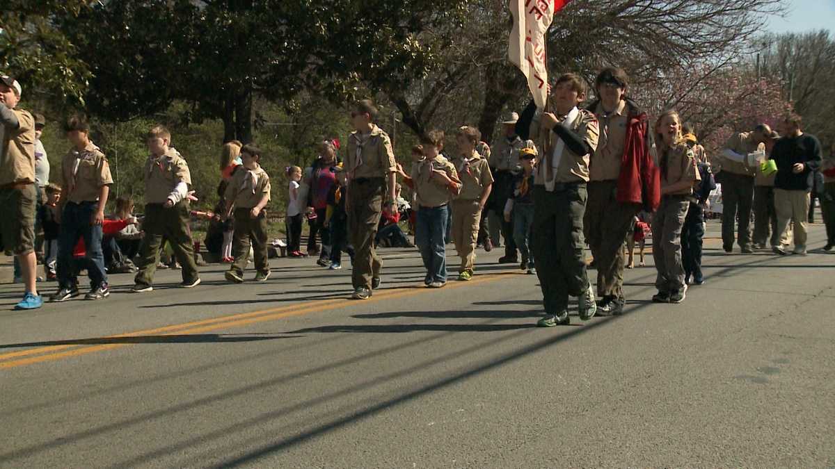 Photos: 2016 Easter Parade on Frankfort Avenue