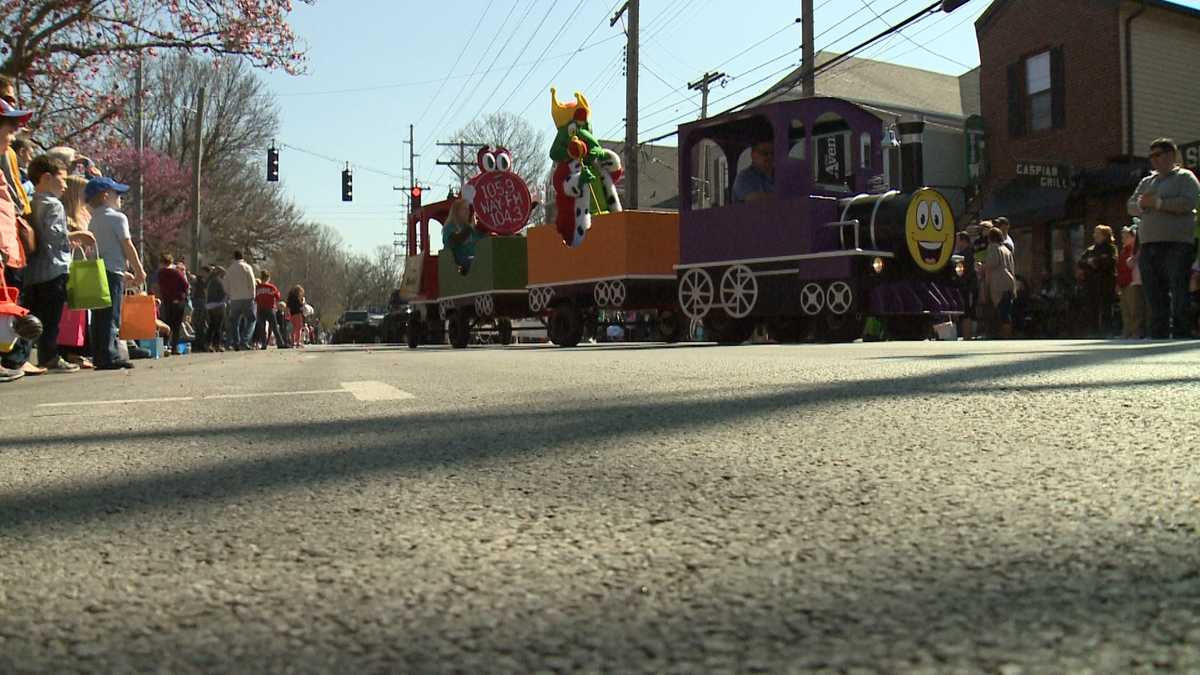 Photos: 2016 Easter Parade on Frankfort Avenue