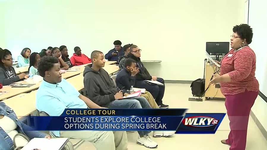 Some students spend spring break exploring college options