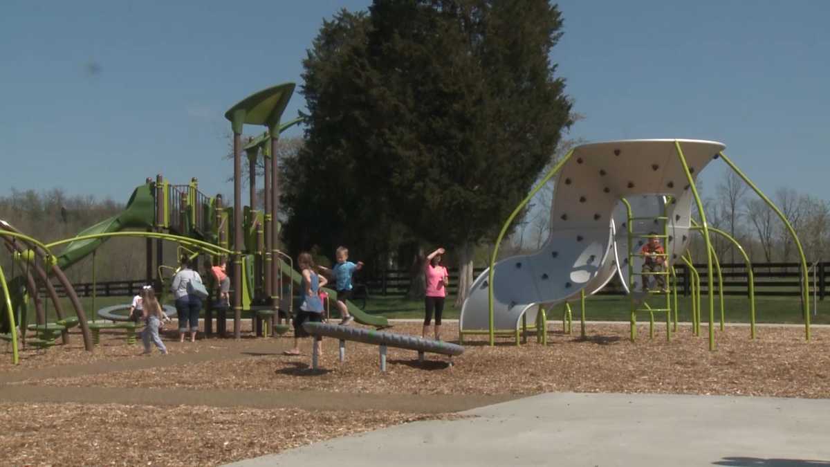 New Broad Run Park opens to public