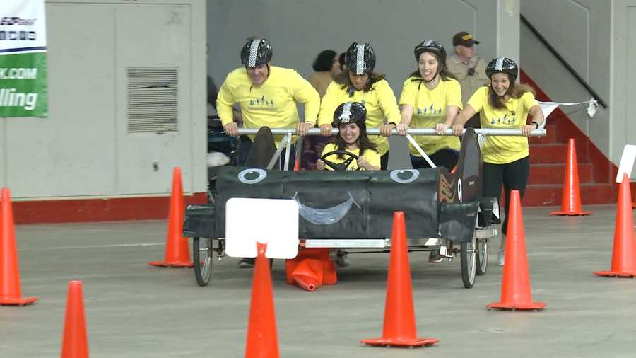 Photos: 2016 Great Bed Races