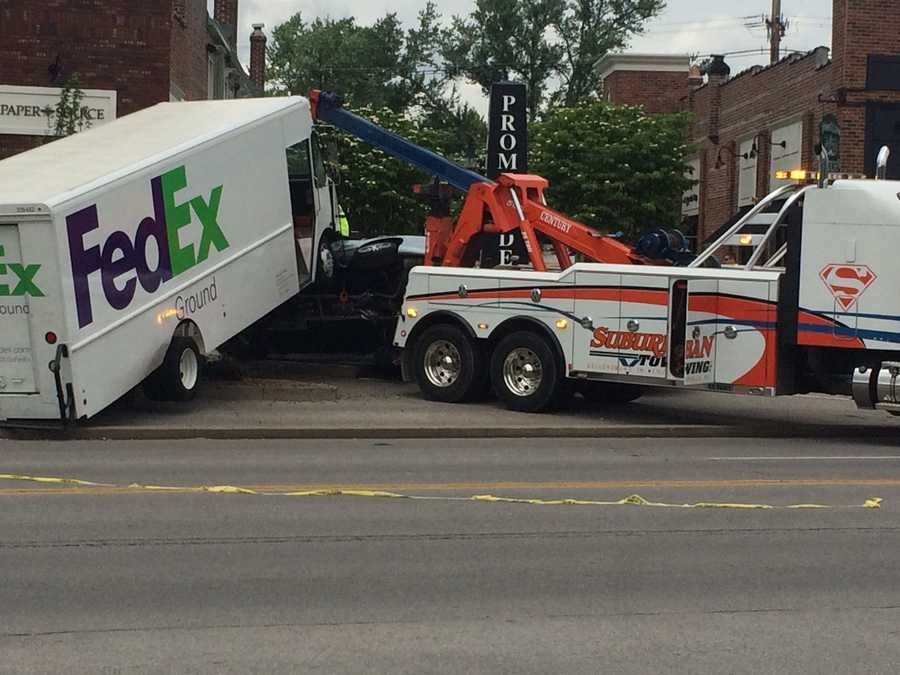 IMAGES: FedEx truck crashes along Lexington Road