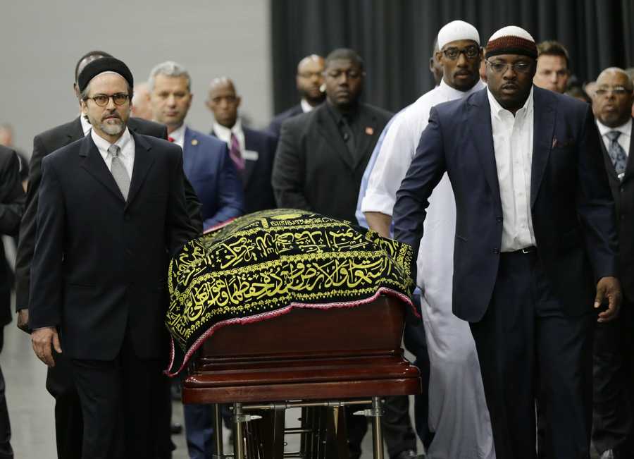 IMAGES: Jenazah prayer service for Muhammad Ali