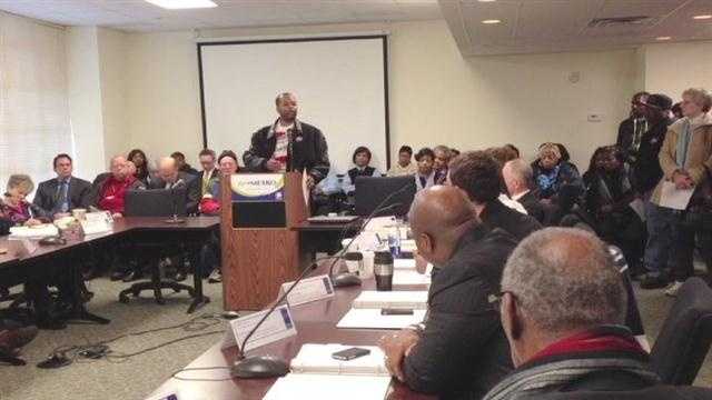 Metro drivers speak out at transit board meeting