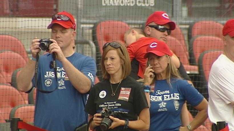 Photos: Reds honor Jason Ellis