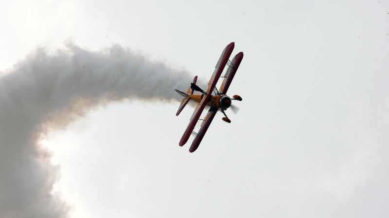 Wing walker performance photos before fatal crash
