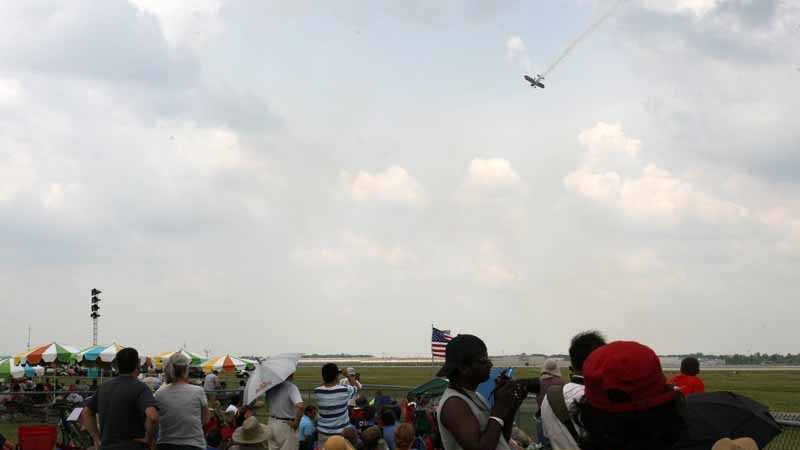 Wing walker performance photos before fatal crash