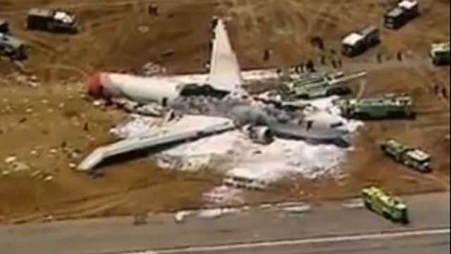 Photos: Plane crashes at San Francisco airport