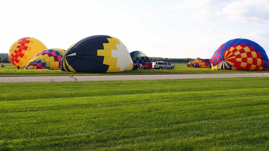 Photos: Ohio Challenge Hot Air Balloon and Skydiving Festival