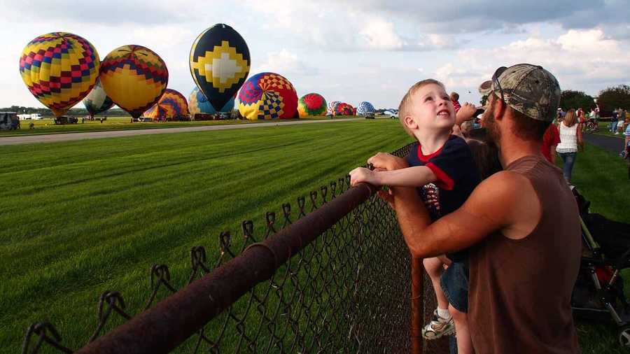 Photos: Ohio Challenge Hot Air Balloon and Skydiving Festival