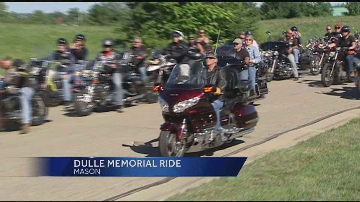Motorcyclists turn out for fallen deputy memorial ride