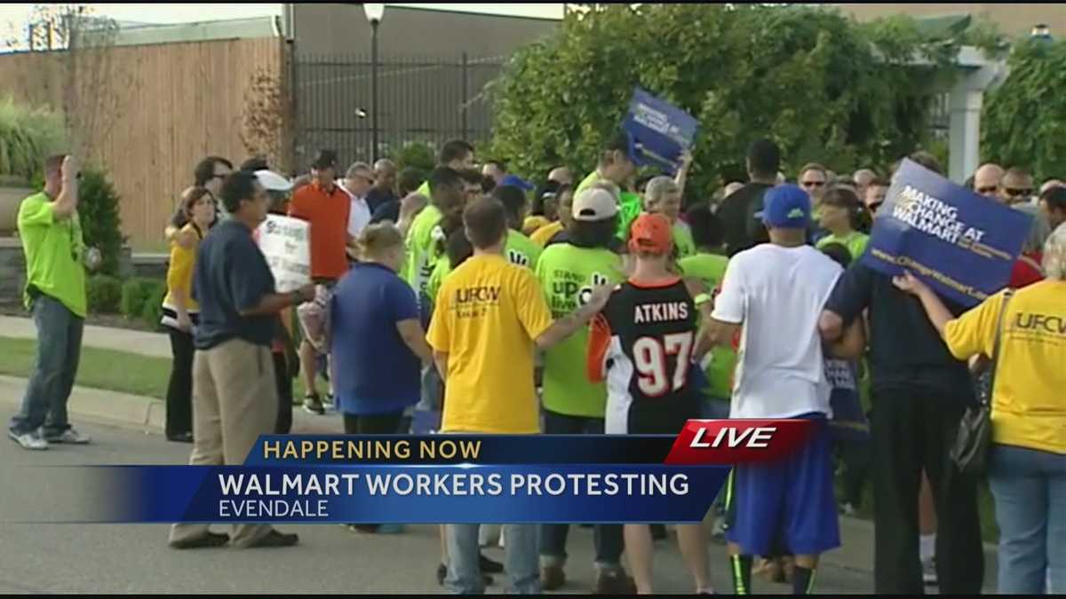 More than 100 protest wages at Walmart